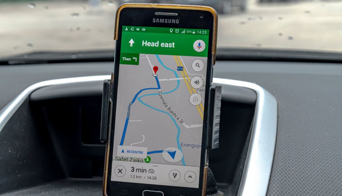 ¿Cómo saber dónde está mi moto con Google Maps?