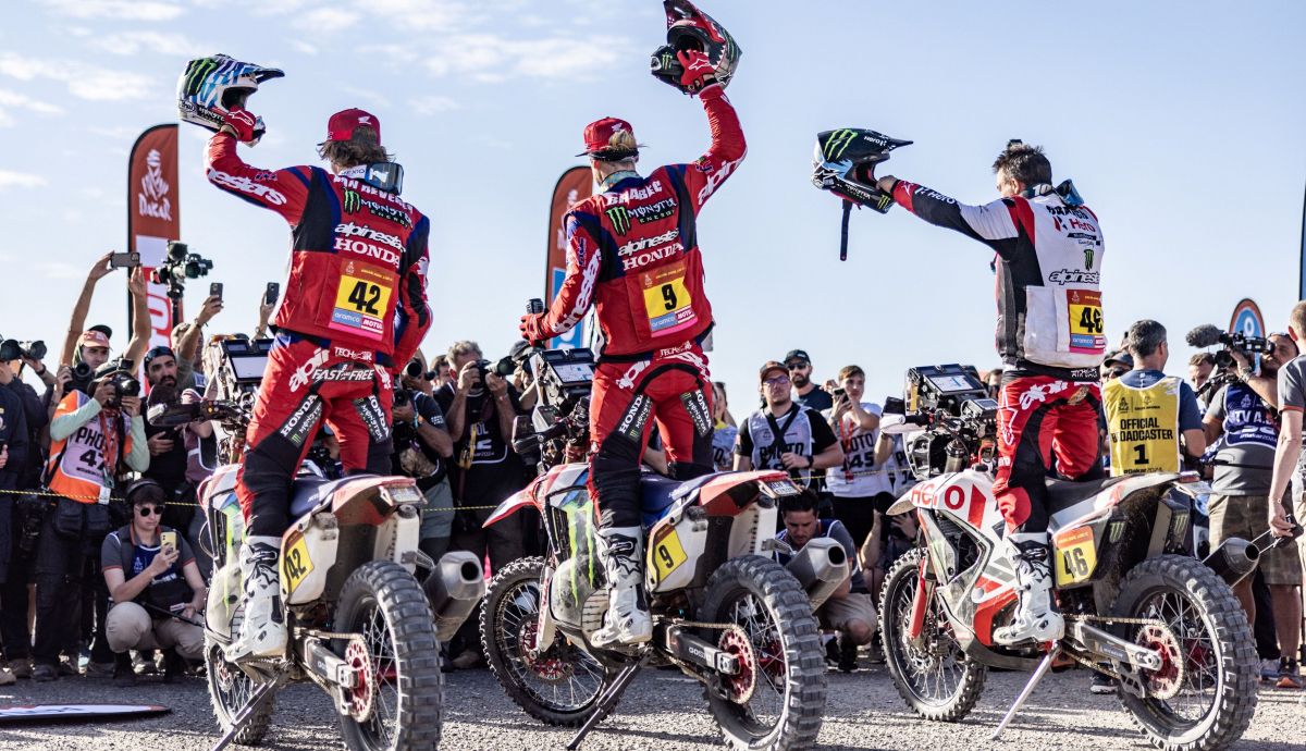 Victorias, podios y triunfos etapa en la historia del Dakar
