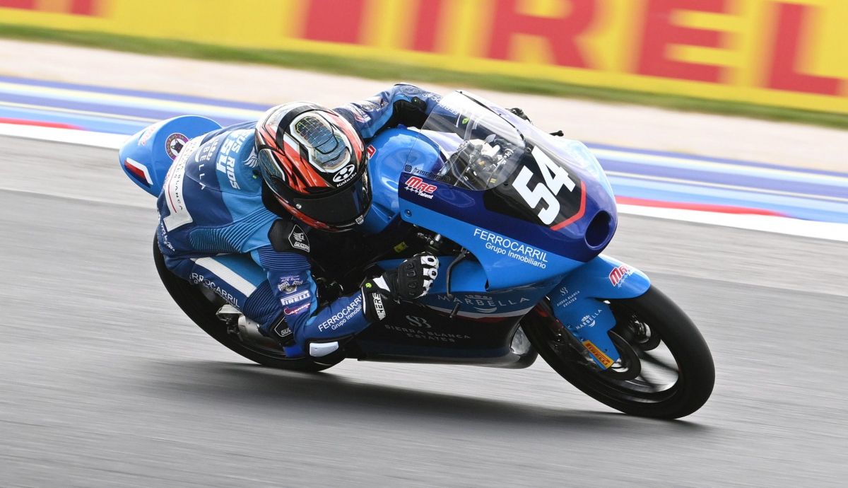 Jesús Ríos logra un increíble doblete en Misano en su debut