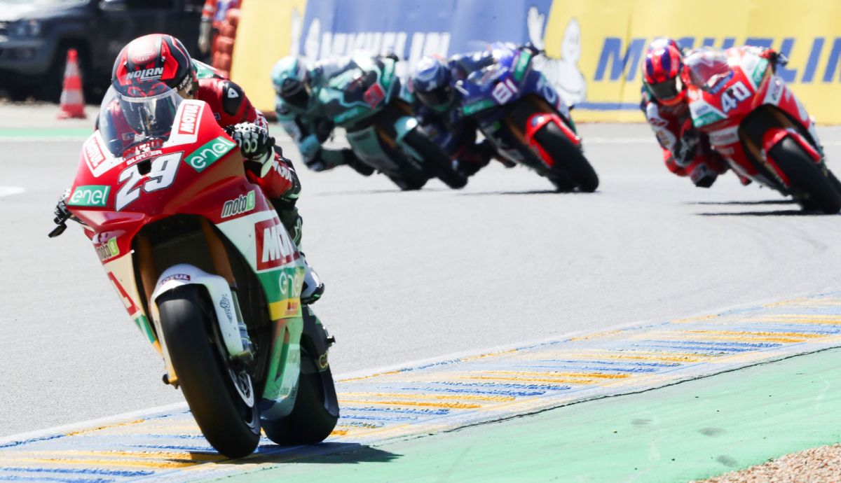 Nicholas Spinelli se impone en MotoE con triplete italiano