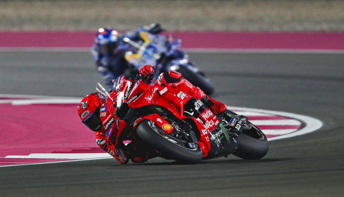 Marc Márquez gana el Sprint de Qatar a Álex y lidera MotoGP