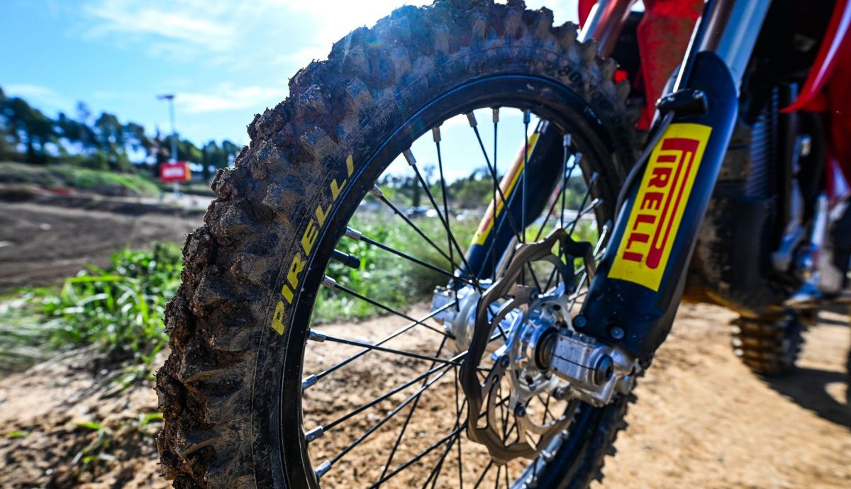 Fotos Pirelli Scorpion MX-32 MidSoft